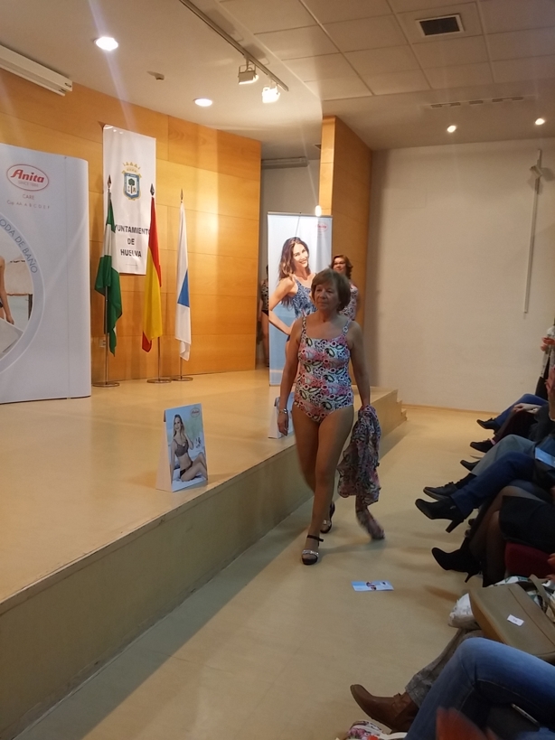 AOCAM Santa Agueda | Desfile Baño y Lencería 2016